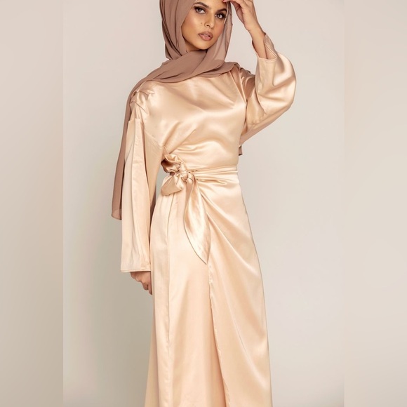 Veiled Collection | Dresses | Veiled Collection Sofia Light Gold Satin ...